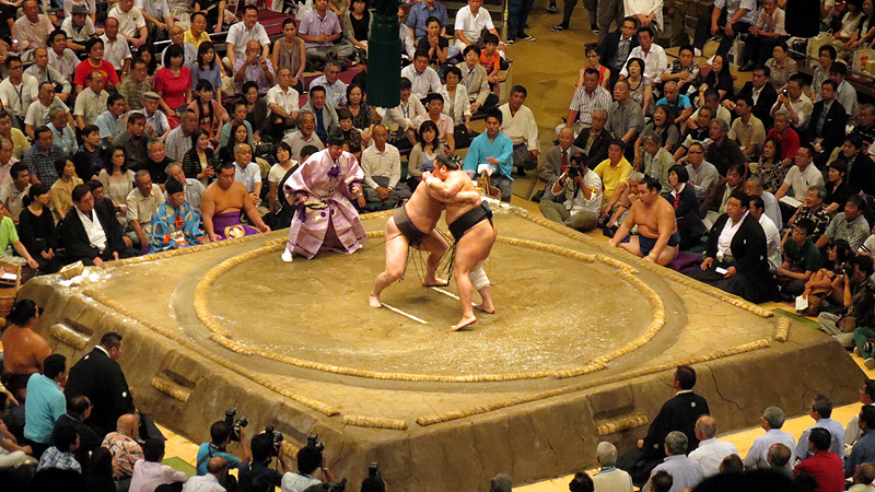 Sumo season - dos koi! - en direct du Japon - Perdu en Asie